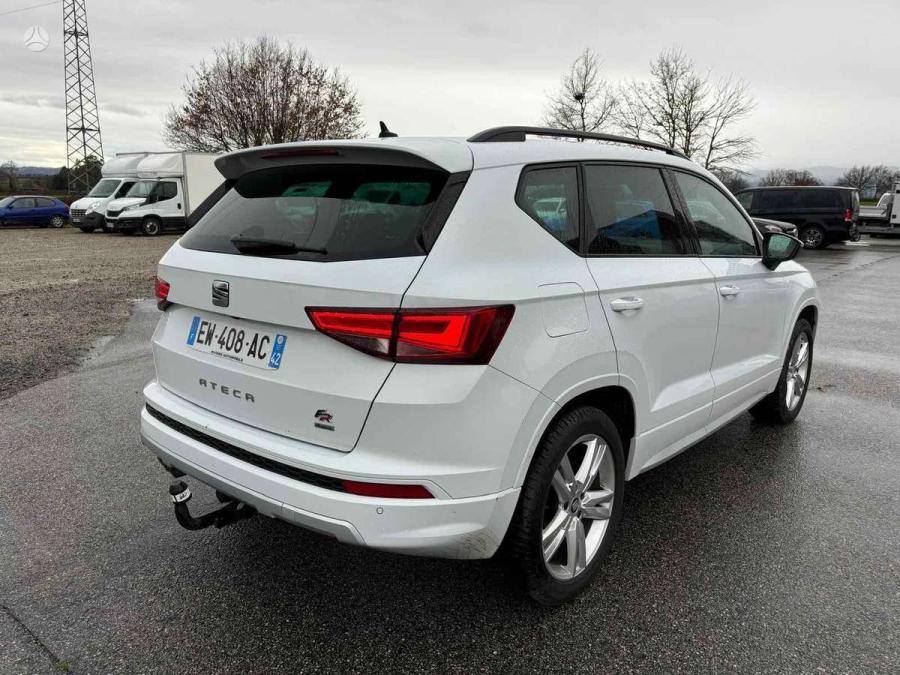 White SEAT Ateca 2018 in Siauliai, with an engine capacity of 1.97 L and mileage of 192 thousand km for 14200 €, photo 3 on AUTOMOTO.COM.LV