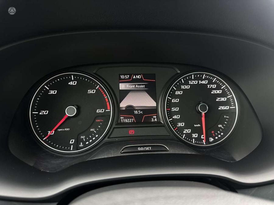 Balts SEAT Ateca 2018 Šauļi, ar dzinēja tilpumu 1.60 L un nobraukumu 119 tūkst. km par 14900 €, foto 19 vietnē AUTOMOTO.COM.LV