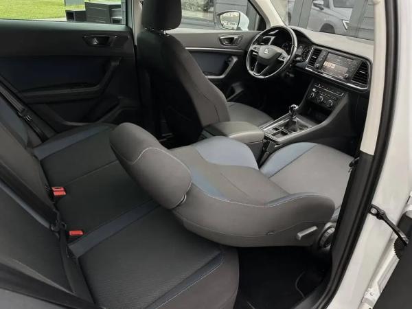 Белый Сеат Ateca 2018 в Елгава, объемом двигателя 1.60 л и пробегом 119 тыс. км за 14900 €, фото 8 на AUTOMOTO.COM.LV