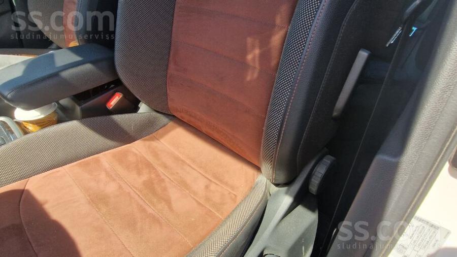 White SEAT Ateca 2019 in Riga, with an engine capacity of 1.50 L and mileage of 0 thousand km for 14300 €, photo 13 on AUTOMOTO.COM.LV