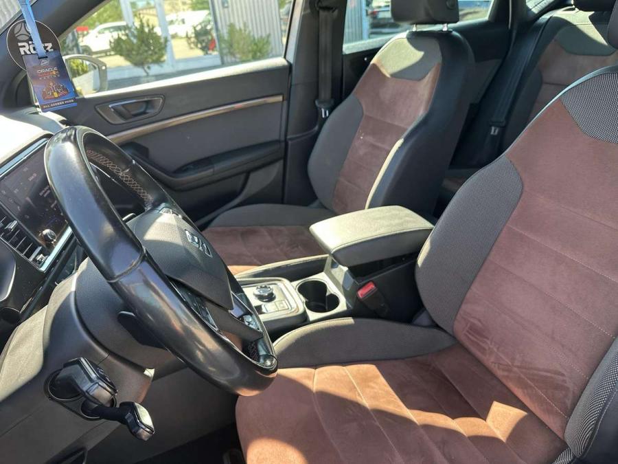 White SEAT Ateca 2019 in Telschi, with an engine capacity of 1.97 L and mileage of 198 thousand km for 17500 €, photo 17 on AUTOMOTO.COM.LV
