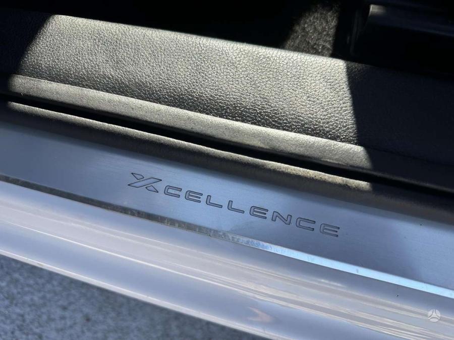 White SEAT Ateca 2019 in Telschi, with an engine capacity of 1.97 L and mileage of 198 thousand km for 17500 €, photo 20 on AUTOMOTO.COM.LV
