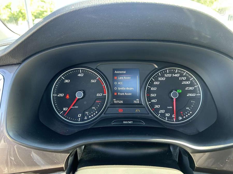 White SEAT Ateca 2019 in Telschi, with an engine capacity of 1.97 L and mileage of 198 thousand km for 17500 €, photo 29 on AUTOMOTO.COM.LV
