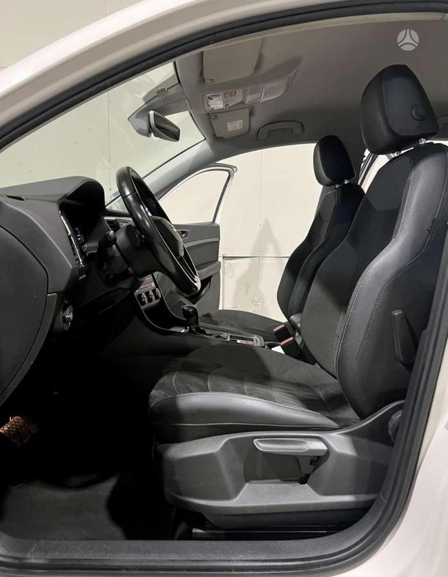 White SEAT Ateca 2019 in Klaipeda, with an engine capacity of 1.97 L and mileage of 224 thousand km for 12999 €, photo 15 on AUTOMOTO.COM.LV