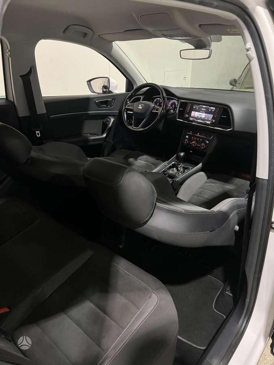 White SEAT Ateca 2019 in Klaipeda, with an engine capacity of 1.97 L and mileage of 224 thousand km for 12999 €, photo 24 on AUTOMOTO.COM.LV