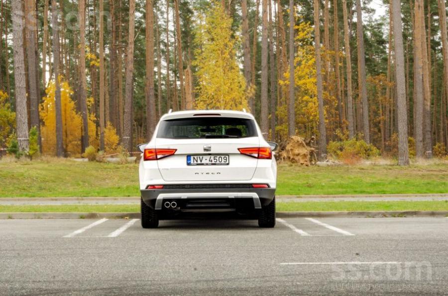 White SEAT Ateca 2019 in Riga, with an engine capacity of 1.50 L and mileage of 180 thousand km for 14490 €, photo 8 on AUTOMOTO.COM.LV