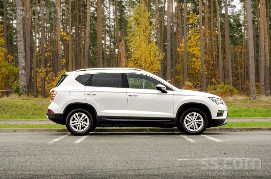 White SEAT Ateca 2019 in Riga, with an engine capacity of 1.50 L and mileage of 180 thousand km for 14490 €, photo 10 on AUTOMOTO.COM.LV