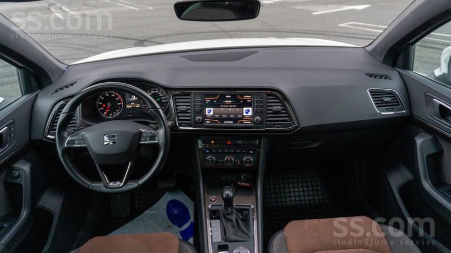 White SEAT Ateca 2019 in Riga, with an engine capacity of 1.50 L and mileage of 180 thousand km for 14490 €, photo 13 on AUTOMOTO.COM.LV