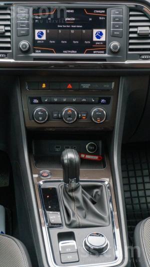 White SEAT Ateca 2019 in Riga, with an engine capacity of 1.50 L and mileage of 180 thousand km for 14490 €, photo 14 on AUTOMOTO.COM.LV