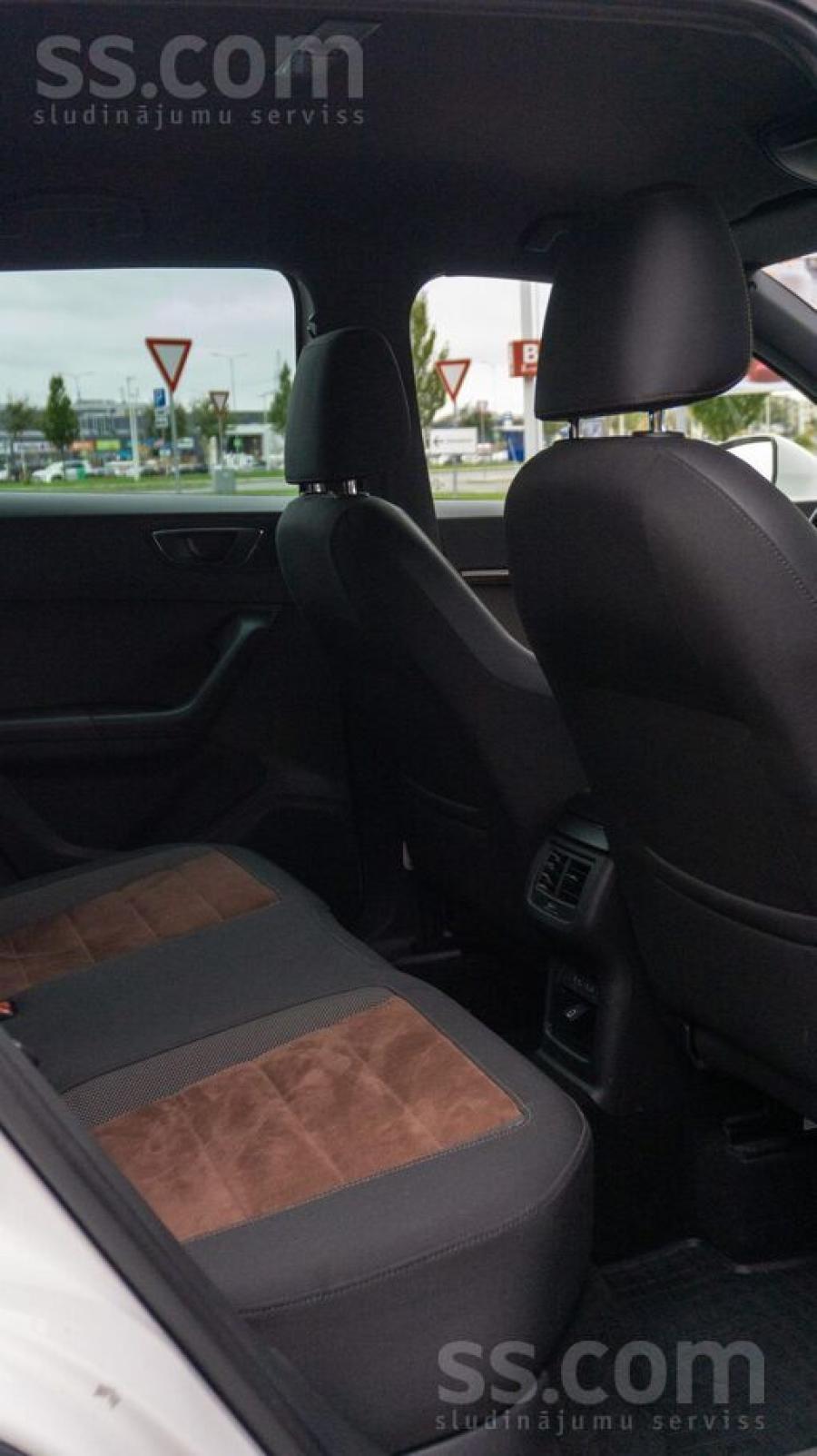 White SEAT Ateca 2019 in Riga, with an engine capacity of 1.50 L and mileage of 180 thousand km for 14490 €, photo 29 on AUTOMOTO.COM.LV