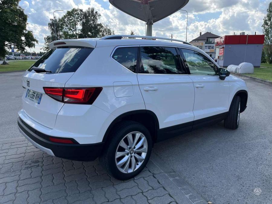 White SEAT Ateca 2020 in Taurage, with an engine capacity of 1.97 L and mileage of 296 thousand km for 10900 €, photo 5 on AUTOMOTO.COM.LV