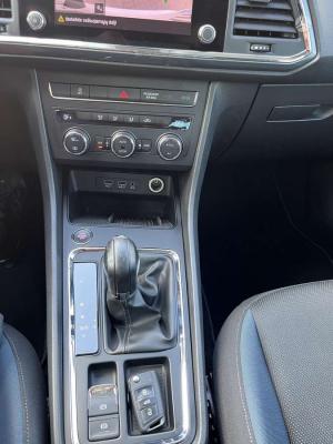 White SEAT Ateca 2020 in Taurage, with an engine capacity of 1.97 L and mileage of 296 thousand km for 10900 €, photo 17 on AUTOMOTO.COM.LV