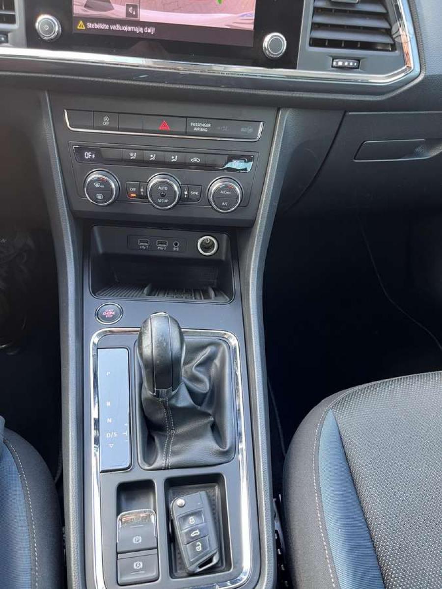 White SEAT Ateca 2020 in Taurage, with an engine capacity of 1.97 L and mileage of 296 thousand km for 10900 €, photo 17 on AUTOMOTO.COM.LV