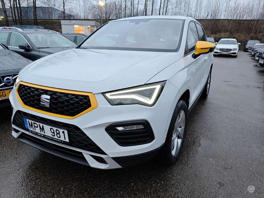 White SEAT Ateca 2021 in Kaunas, with an engine capacity of 1.97 L and mileage of 119 thousand km for 17799 €, photo 1 on AUTOMOTO.COM.LV