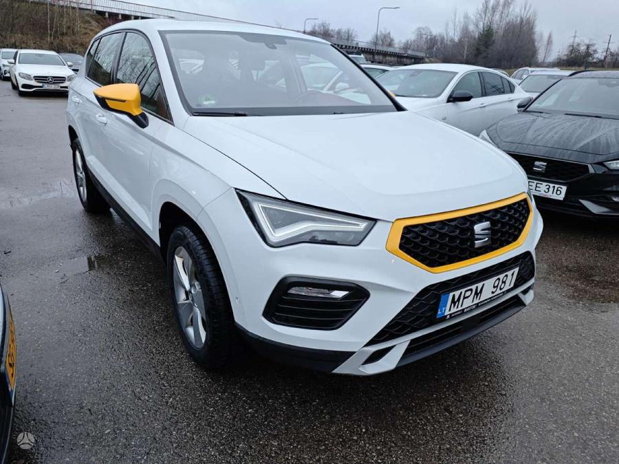 White SEAT Ateca 2021 in Kaunas, with an engine capacity of 1.97 L and mileage of 119 thousand km for 17799 €, photo 6 on AUTOMOTO.COM.LV