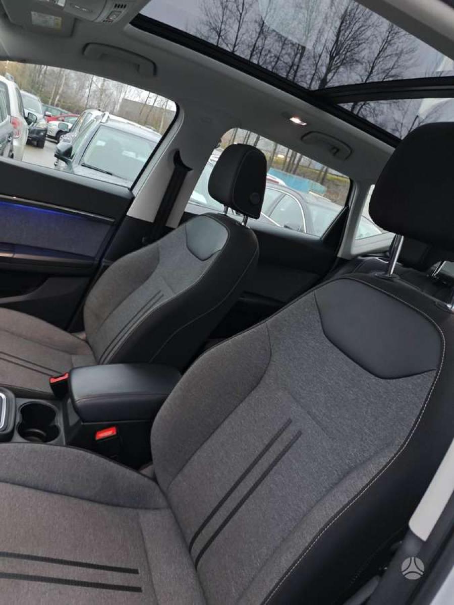 White SEAT Ateca 2021 in Kaunas, with an engine capacity of 1.97 L and mileage of 119 thousand km for 17799 €, photo 17 on AUTOMOTO.COM.LV
