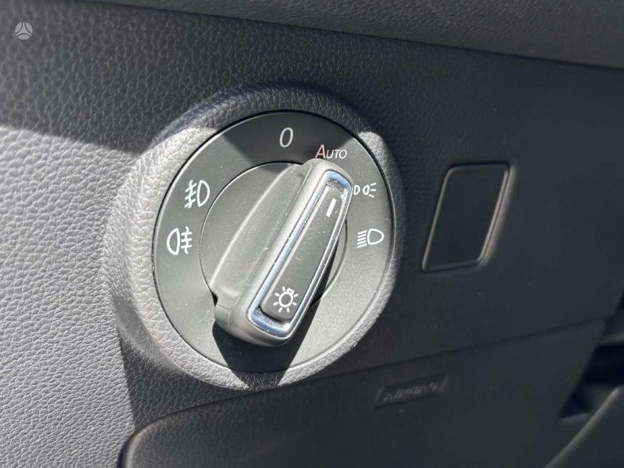 Balts SEAT Ateca 2021 Viļņa, ar dzinēja tilpumu 1.50 L un nobraukumu 203 tūkst. km par 17800 €, foto 21 vietnē AUTOMOTO.COM.LV