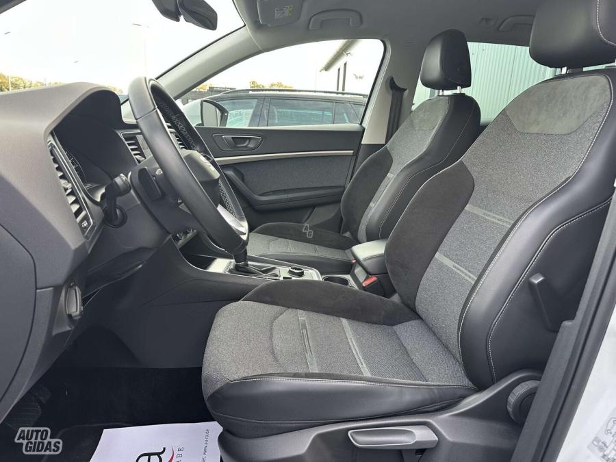 White SEAT Ateca 2022 in Kaunas, with an engine capacity of 2.00 L and mileage of 95 thousand km for 24922 €, photo 8 on AUTOMOTO.COM.LV