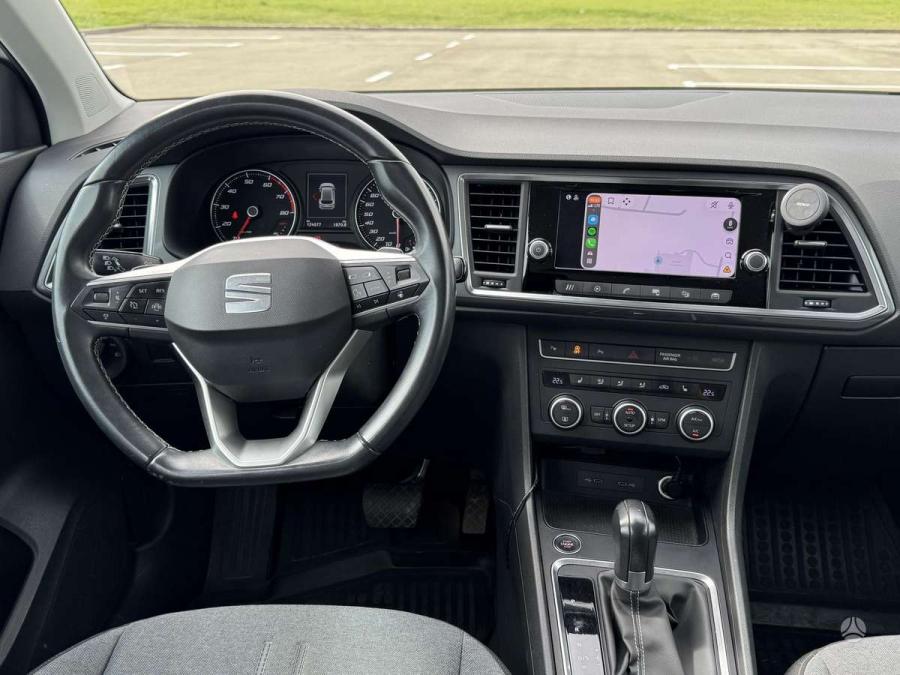White SEAT Ateca 2022 in Siauliai, with an engine capacity of 1.50 L and mileage of 125 thousand km for 19999 €, photo 7 on AUTOMOTO.COM.LV