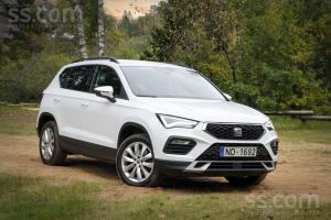 Белый Сеат Ateca 2022 в Цесис, объемом двигателя 2.00 л и пробегом 77 тыс. км за 21500 €, фото  на AUTOMOTO.COM.LV