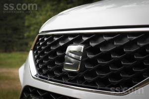 White SEAT Ateca 2022 in Cesis, with an engine capacity of 2.00 L and mileage of 77 thousand km for 21500 €, photo 6 on AUTOMOTO.COM.LV