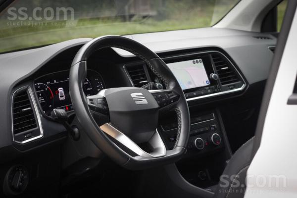 SEAT Ateca 2022 in Cesis on AUTOMOTO.COM.LV White SEAT Ateca 2022 in Cesis, with an engine capacity of 2.00 L and mileage of 77 thousand km for 21500 €, photo 7 on AUTOMOTO.COM.LV