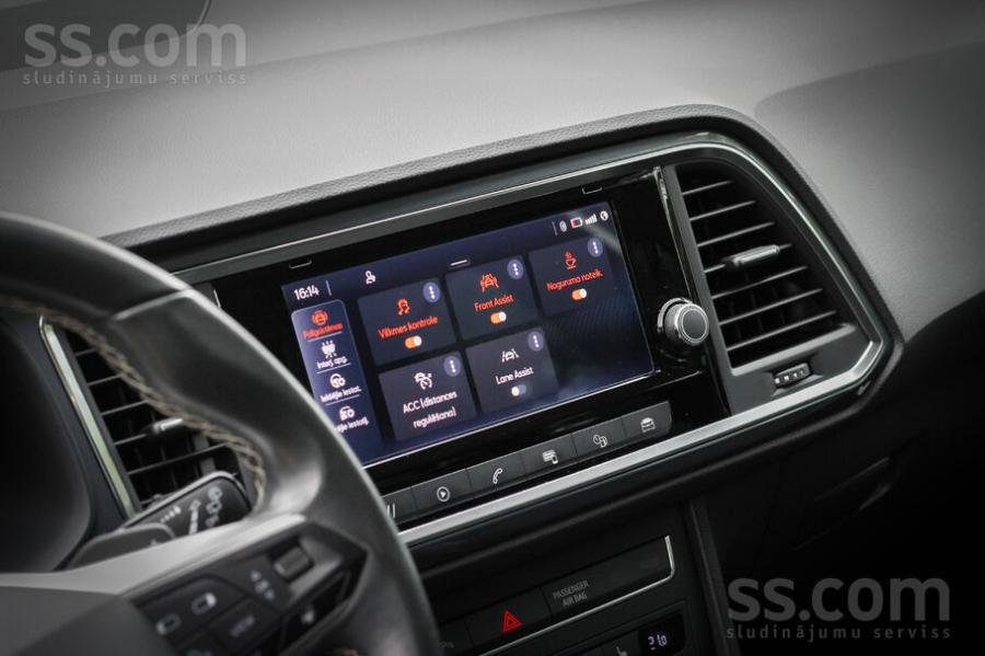 White SEAT Ateca 2022 in Cesis, with an engine capacity of 2.00 L and mileage of 77 thousand km for 21500 €, photo 11 on AUTOMOTO.COM.LV
