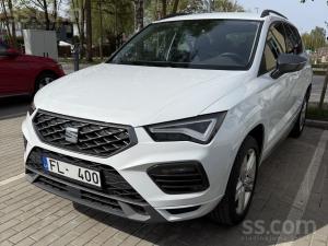 White SEAT Ateca 2023 in Riga, with an engine capacity of 1.50 L and mileage of 66 thousand km for 21980 €, photo  on AUTOMOTO.COM.LV