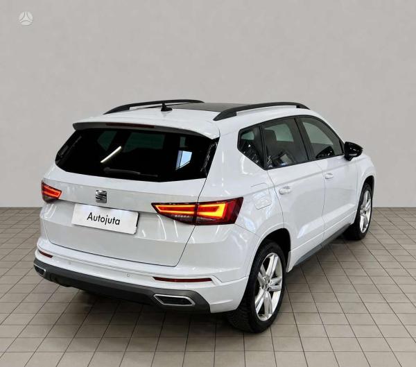 White SEAT Ateca 2023 in Kaunas, with an engine capacity of 1.97 L and mileage of 149 thousand km for 21400 €, photo 4 on AUTOMOTO.COM.LV