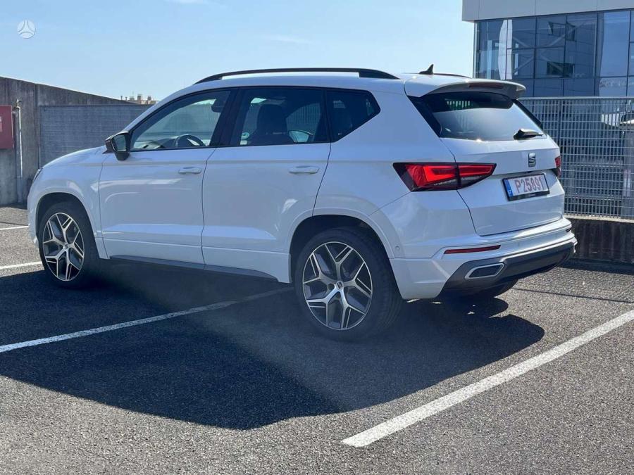 White SEAT Ateca 2023 in Vilnius, with an engine capacity of 1.97 L and mileage of 172 thousand km for 19900 €, photo 3 on AUTOMOTO.COM.LV