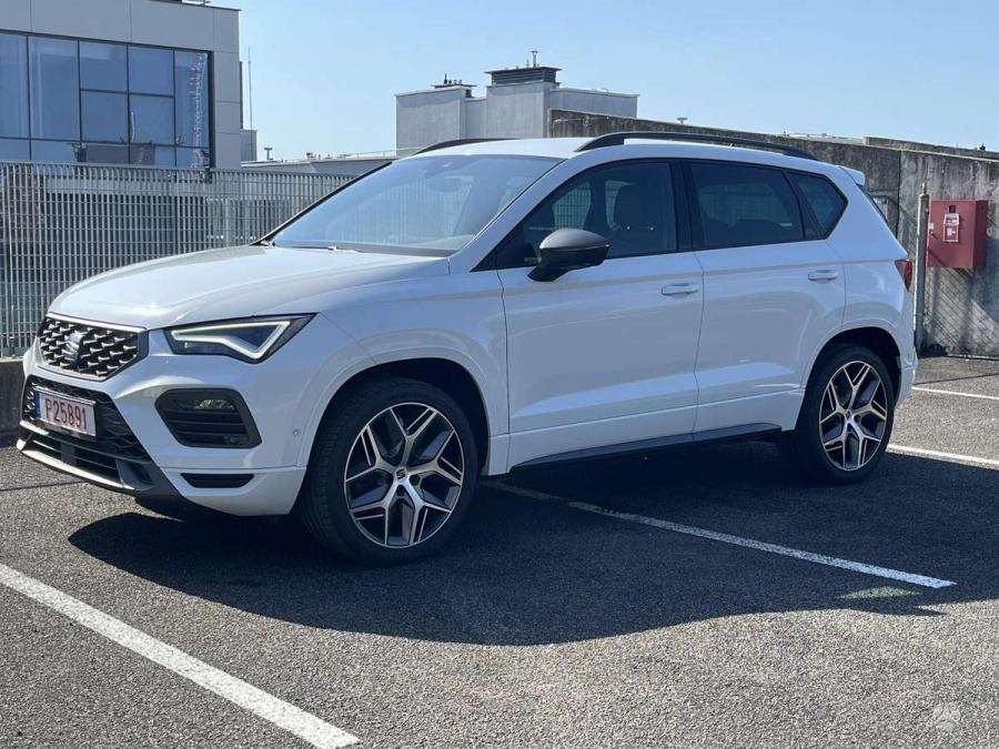 White SEAT Ateca 2023 in Vilnius, with an engine capacity of 1.97 L and mileage of 172 thousand km for 19900 €, photo 9 on AUTOMOTO.COM.LV