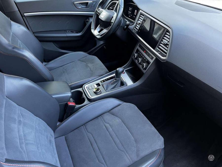 White SEAT Ateca 2023 in Vilnius, with an engine capacity of 1.97 L and mileage of 172 thousand km for 19900 €, photo 14 on AUTOMOTO.COM.LV