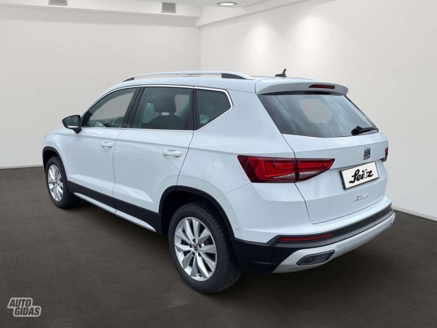 White SEAT Ateca 2024 in Kaunas, with an engine capacity of 1.50 L and mileage of 22 thousand km for 30329 €, photo 5 on AUTOMOTO.COM.LV