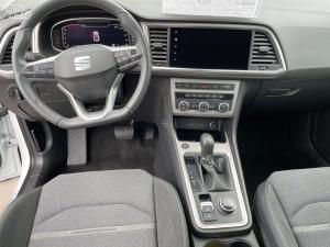White SEAT Ateca 2024 in Kaunas, with an engine capacity of 1.50 L and mileage of 22 thousand km for 30329 €, photo 14 on AUTOMOTO.COM.LV