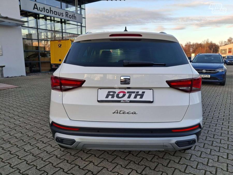 White SEAT Ateca 2024 in Kaunas, with an engine capacity of 1.50 L and mileage of 37 thousand km for 29600 €, photo 5 on AUTOMOTO.COM.LV