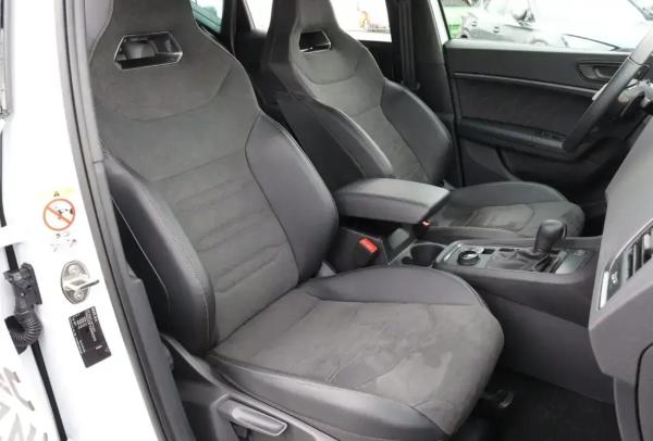 Balts SEAT Ateca 2025 Rīga, ar dzinēja tilpumu 2.00 L un nobraukumu 5 tūkst. km par 36490 €, foto 9 vietnē AUTOMOTO.COM.LV