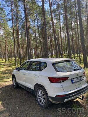 White SEAT Ateca 2017 in Riga, with an engine capacity of 2.00 L and mileage of 160 thousand km for 12600 €, photo 6 on AUTOMOTO.COM.LV