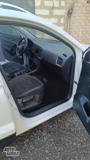White SEAT Ateca 2019 in Alytus, with an engine capacity of 1.00 L and mileage of 154 thousand km for 10999 €, photo 22 on AUTOMOTO.COM.LV
