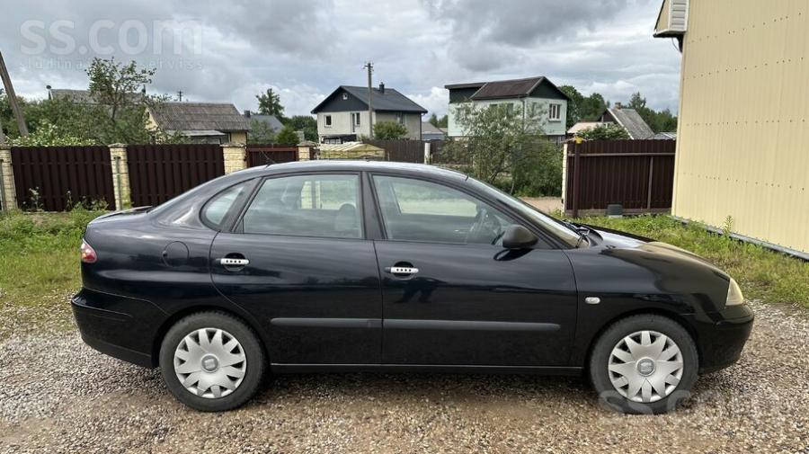 Melns SEAT Cordoba 2007 Rēzekne, ar dzinēja tilpumu 1.40 L un nobraukumu 282 tūkst. km par 1550 €, foto 6 vietnē AUTOMOTO.COM.LV
