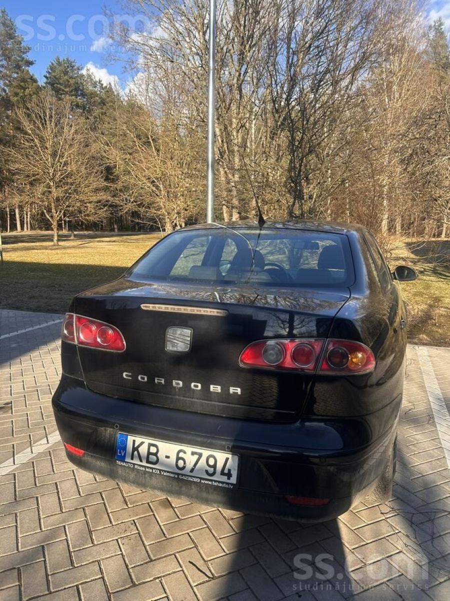 Melns SEAT Cordoba 2007 Rīga, ar dzinēja tilpumu 1.40 L un nobraukumu 210 tūkst. km par 700 €, foto 6 vietnē AUTOMOTO.COM.LV