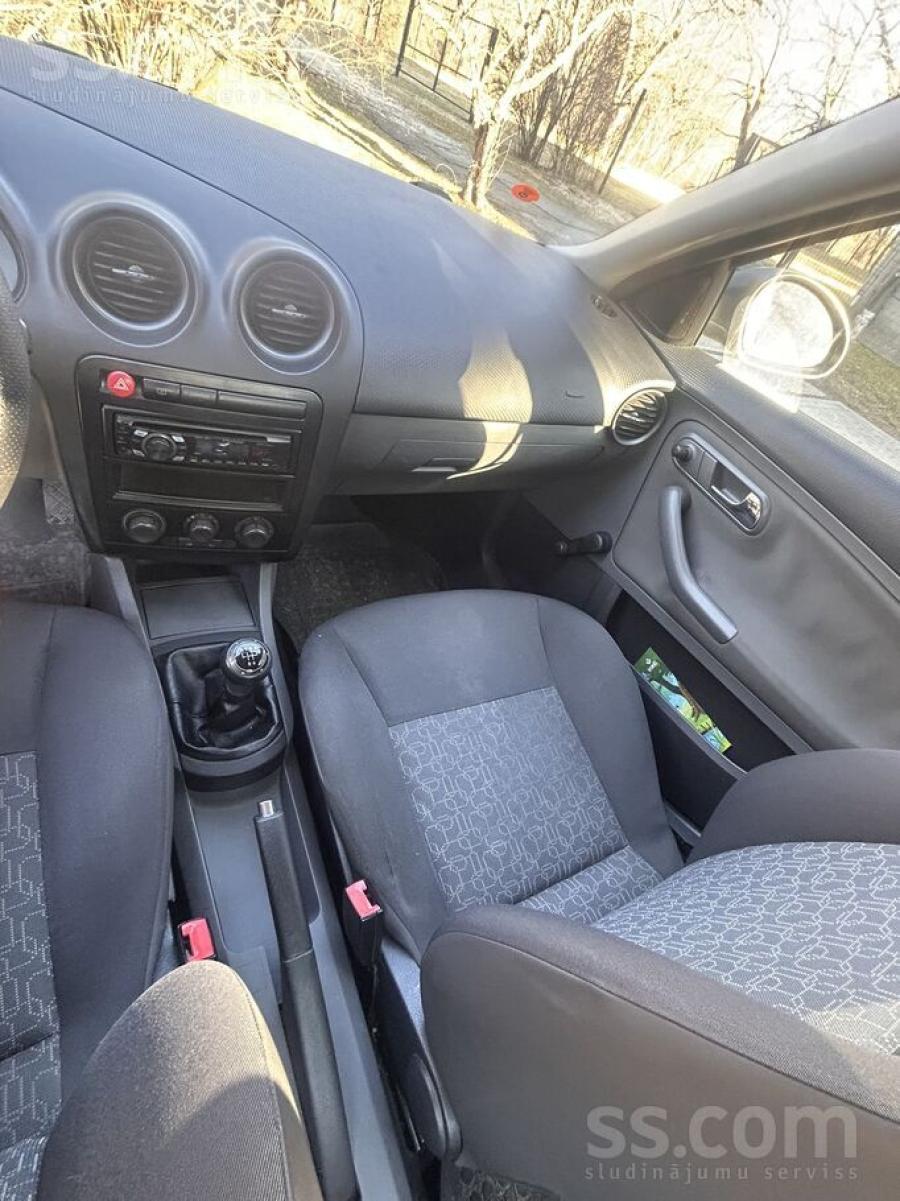 Melns SEAT Cordoba 2007 Rīga, ar dzinēja tilpumu 1.40 L un nobraukumu 210 tūkst. km par 700 €, foto 8 vietnē AUTOMOTO.COM.LV