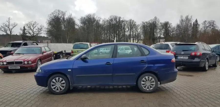 Zils SEAT Cordoba 2005 Valmiera, ar dzinēja tilpumu 1.40 L un nobraukumu 226 tūkst. km par 1000 €, foto 7 vietnē AUTOMOTO.COM.LV