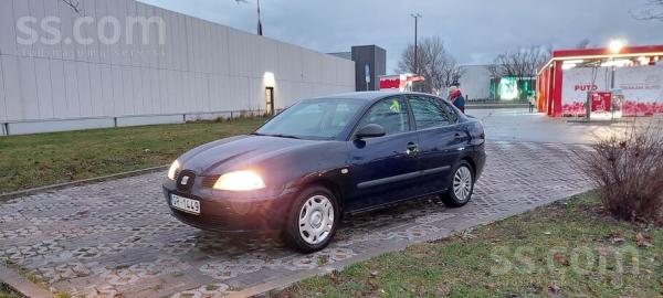Blue SEAT Cordoba 2007 in Riga, with an engine capacity of 1.40 L and mileage of 160 thousand km for 1100 €, photo 2 on AUTOMOTO.COM.LV