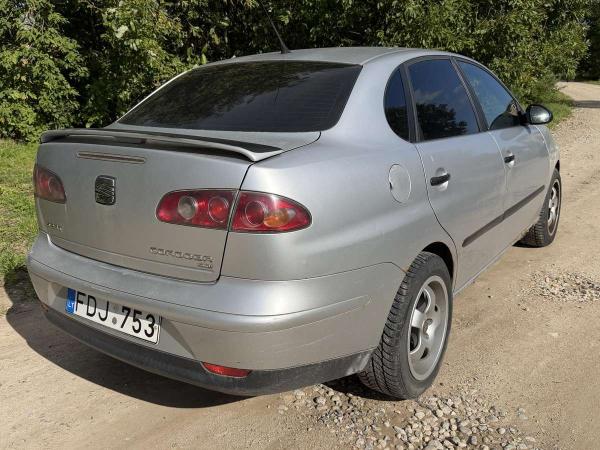 SEAT Cordoba 2004 Viļņa vietnē Pelēks SEAT Cordoba 2004 Viļņa, ar dzinēja tilpumu 1.90 L un nobraukumu 274 tūkst. km par 500 €, foto 1 vietnē AUTOMOTO.COM.LV