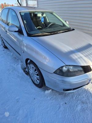 Grey SEAT Cordoba 2005 in Rokiskis, with an engine capacity of 1.42 L and mileage of 280 thousand km for 750 €, photo 3 on AUTOMOTO.COM.LV