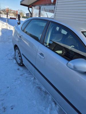Grey SEAT Cordoba 2005 in Rokiskis, with an engine capacity of 1.42 L and mileage of 280 thousand km for 750 €, photo 5 on AUTOMOTO.COM.LV
