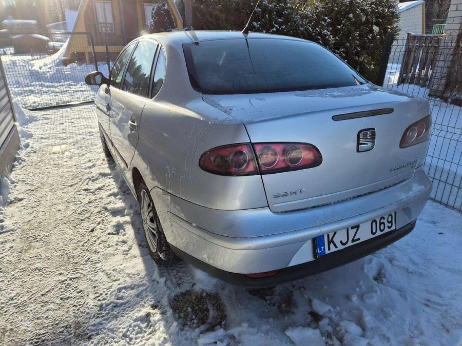 Grey SEAT Cordoba 2005 in Rokiskis, with an engine capacity of 1.42 L and mileage of 280 thousand km for 750 €, photo 11 on AUTOMOTO.COM.LV
