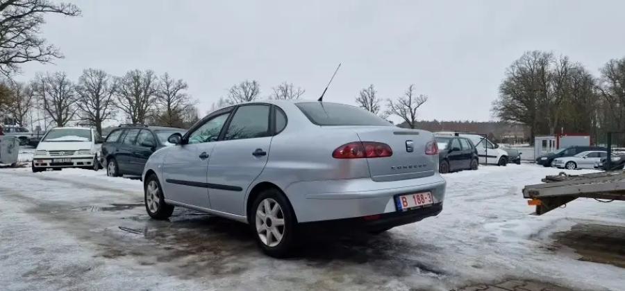 Pelēks SEAT Cordoba 2006 Valmiera, ar dzinēja tilpumu 1.40 L un nobraukumu 227 tūkst. km par 1370 €, foto 6 vietnē AUTOMOTO.COM.LV