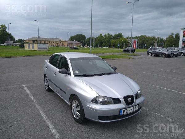 Grey SEAT Cordoba 2007 in Riga, with an engine capacity of 1.40 L and mileage of 258 thousand km for 1300 €, photo 1 on AUTOMOTO.COM.LV