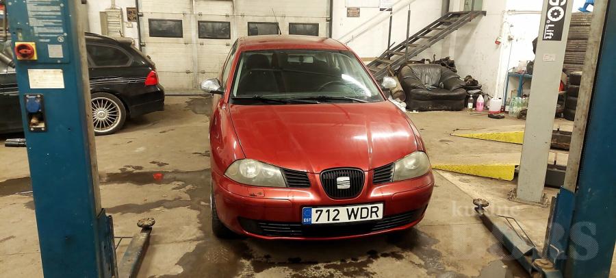Red SEAT Cordoba 2007 in Tartu, with an engine capacity of 1.40 L and mileage of 236 thousand km for 1100 €, photo 1 on AUTOMOTO.COM.LV